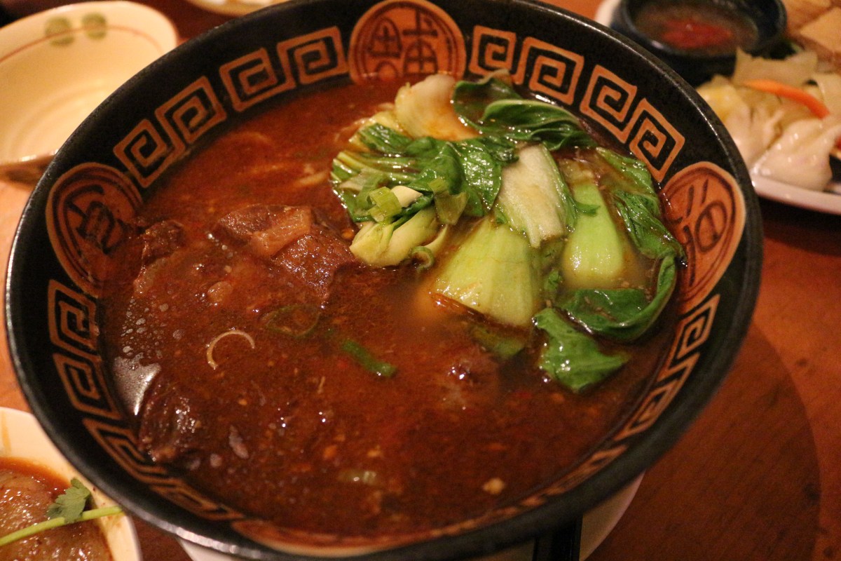 Tastes (and Smells!) of Taiwan – fox stew